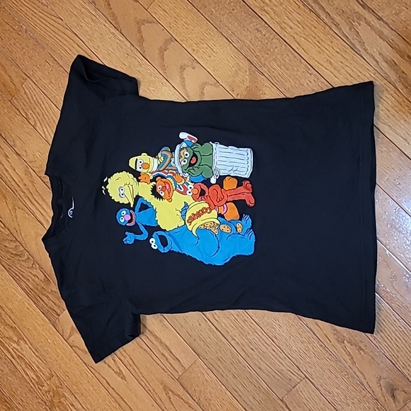 Sesame Street | Tops | Sesame Street Shortsleeved Tee Sz Small | Poshmark